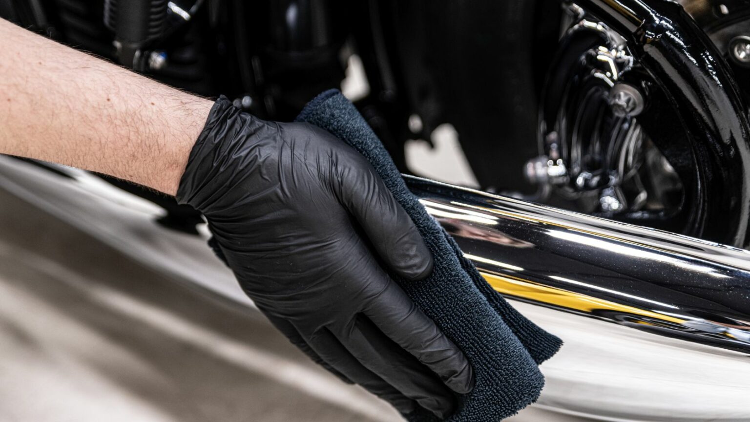 How To Prevent Water Spots On Motorcycle Chrome - TheCarPlus