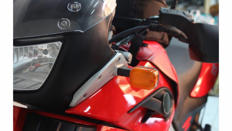 3 Best Motorcycle Plastic Restorers (2025) - theCARPLUS