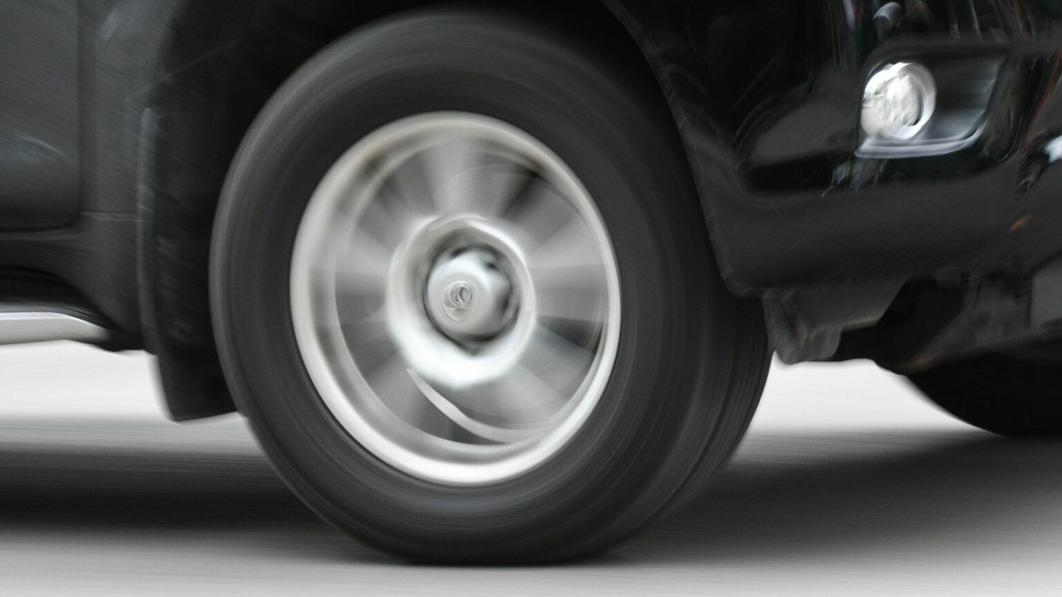 Low Rolling Resistance Tires: Pros and Cons - theCARPLUS